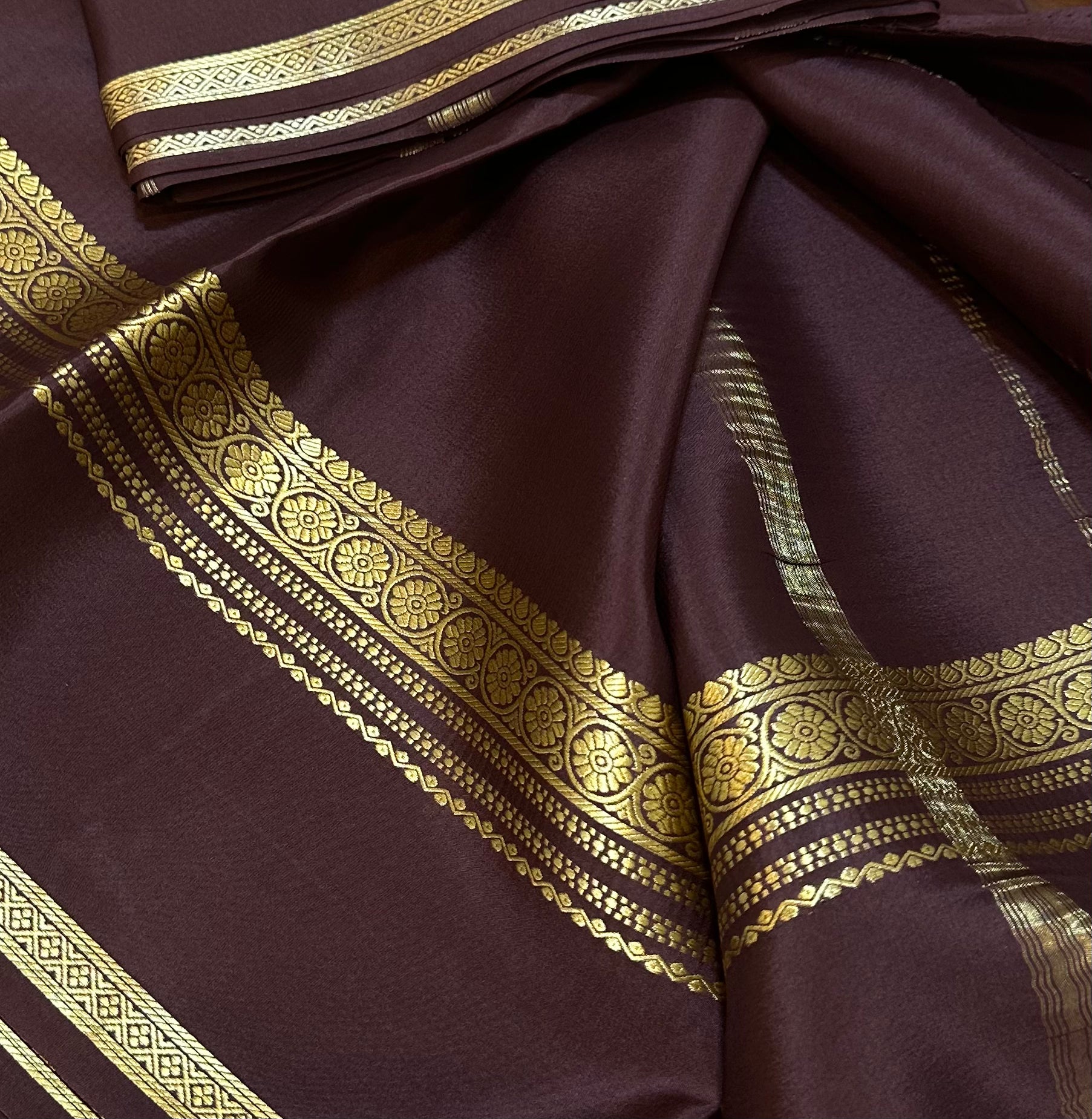 Self Mysore Silk – Sri Chamundi Silks